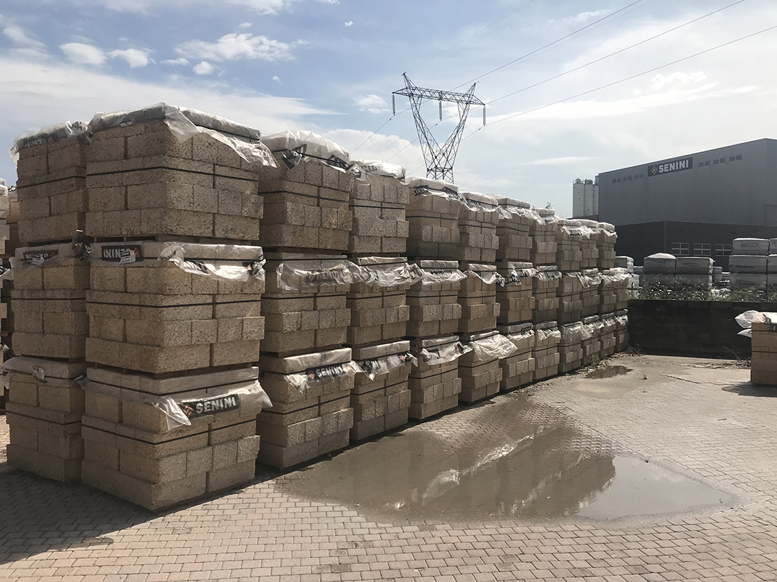 Senini: l'azienda leader nei prodotti a base di cemento, apre alla ...